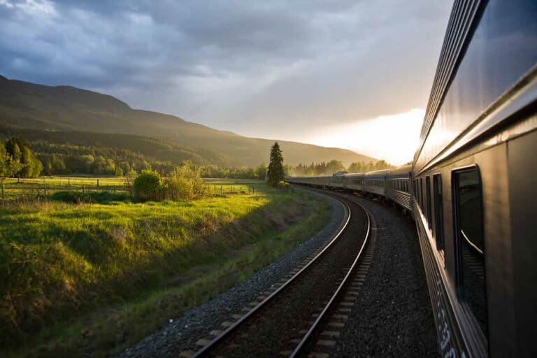 15 of the Most Scenic Train Rides in the World